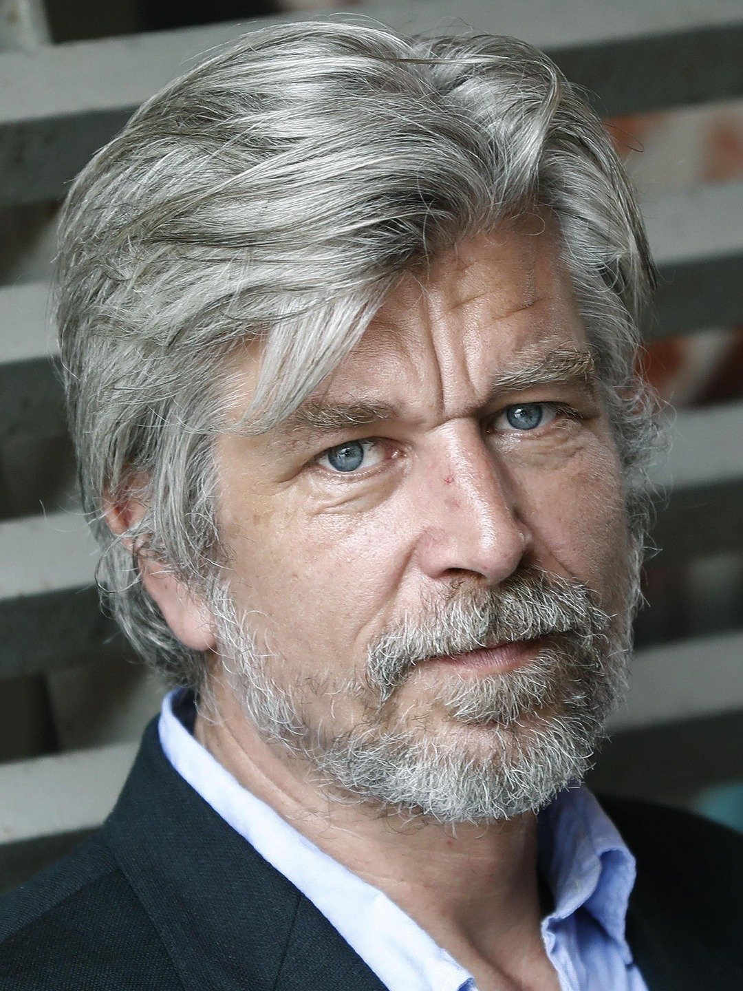 Diary: Taking a Shit Reading Karl Ove Knausgaard | delicioustacos